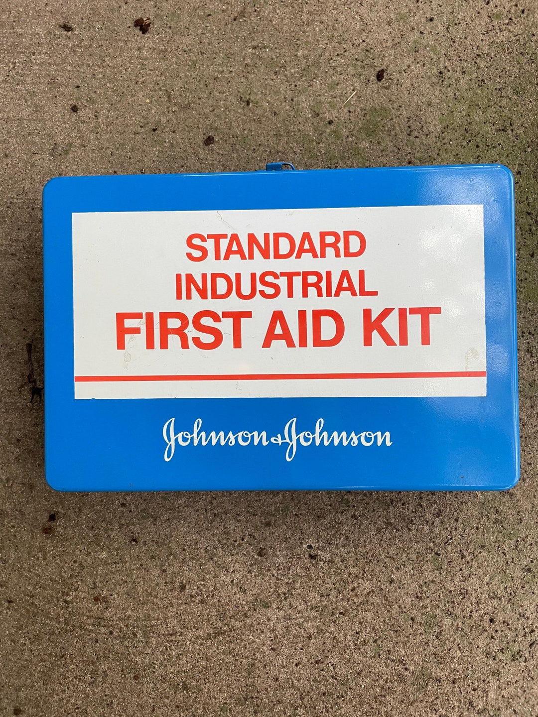 Vintage Metal First Aid Kit Box - Etsy