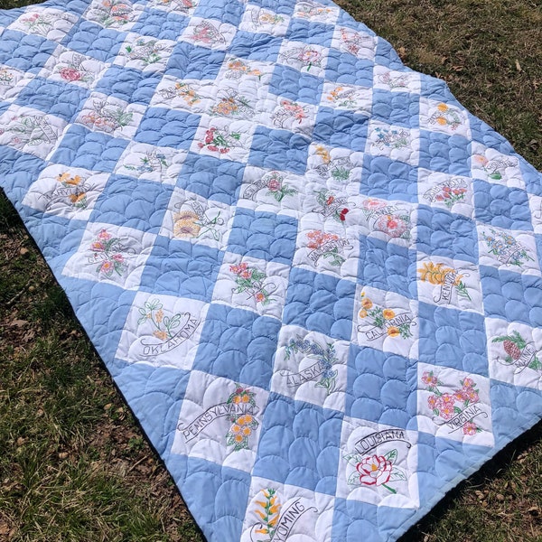 State Bird Quilt - Etsy