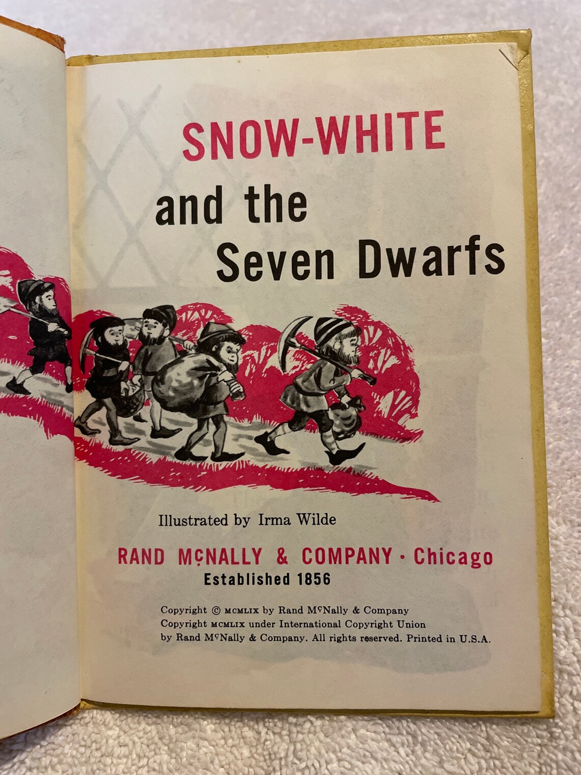 Snow White and the Seven Dwarfs - Etsy