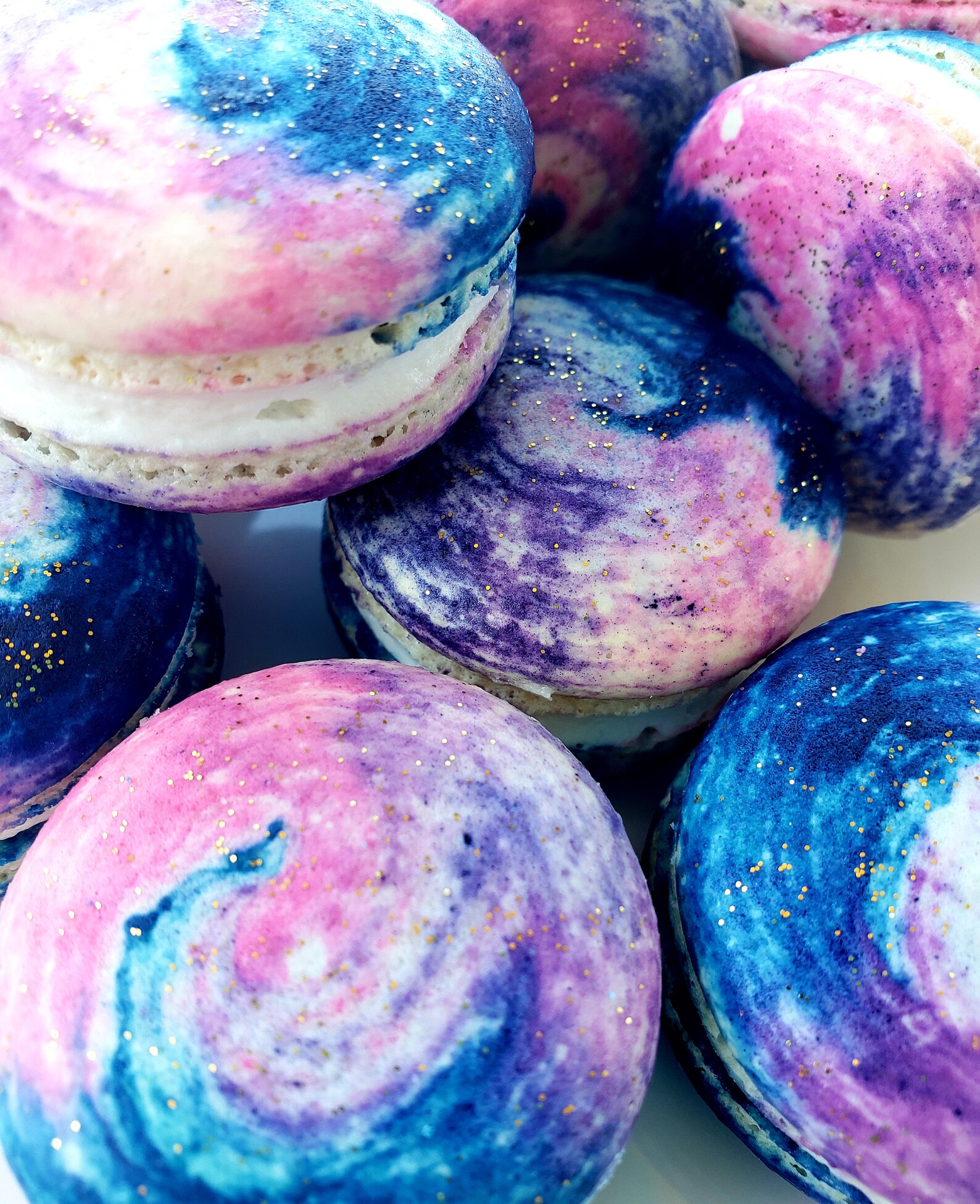 12 Galaxy Space French Macarons With Gold Sparklesglutenfree | Etsy