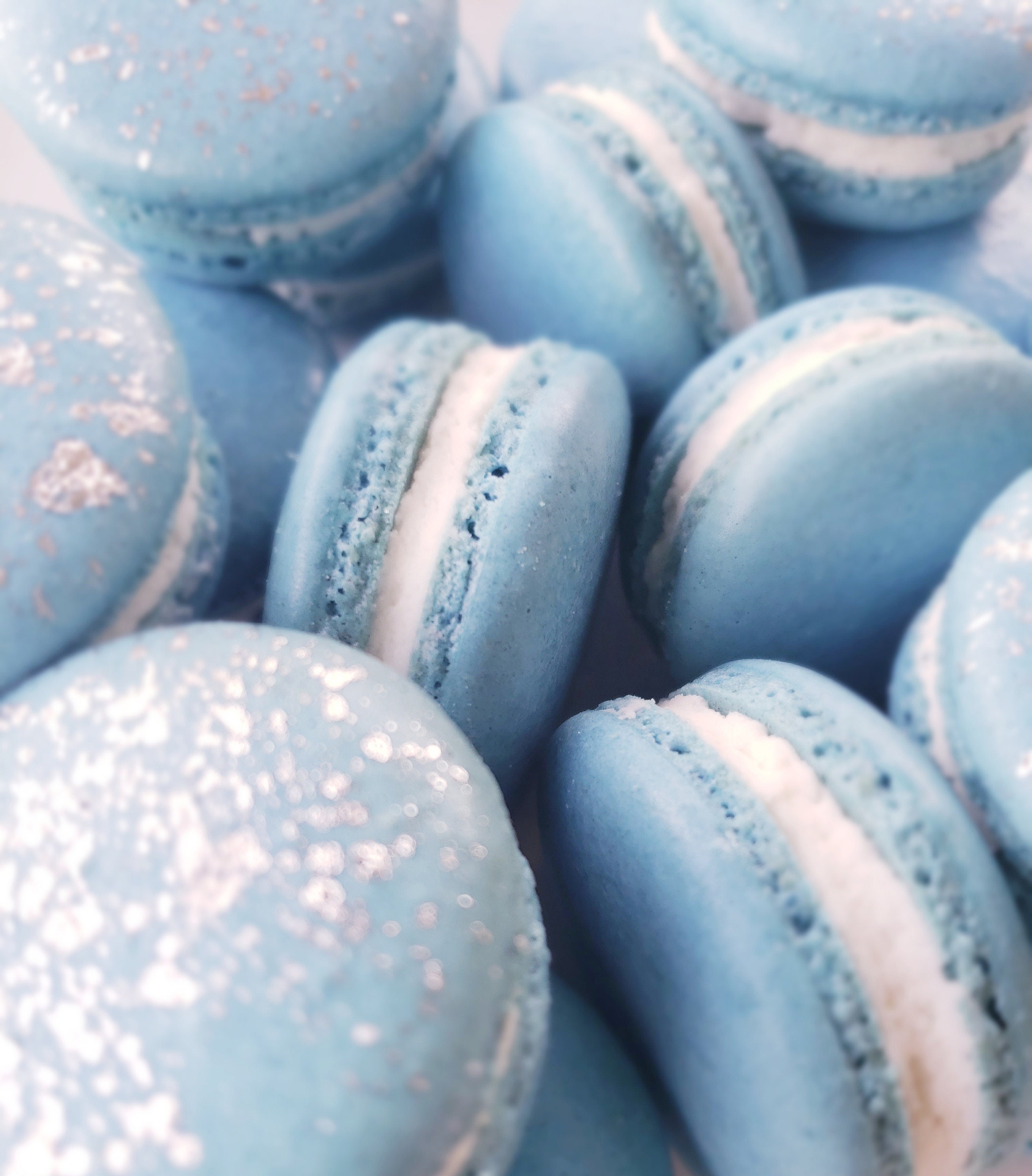 12 Silver splatter on cerulean blue French macarons-silver | Etsy
