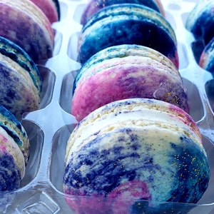 12 Galaxy Space French Macarons With Gold Sparkles,glutenfree Cookie ...