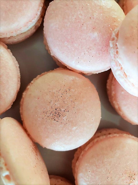 12 Pink Champagne Color Madagascar Bourbon Vanilla Macarons | Etsy