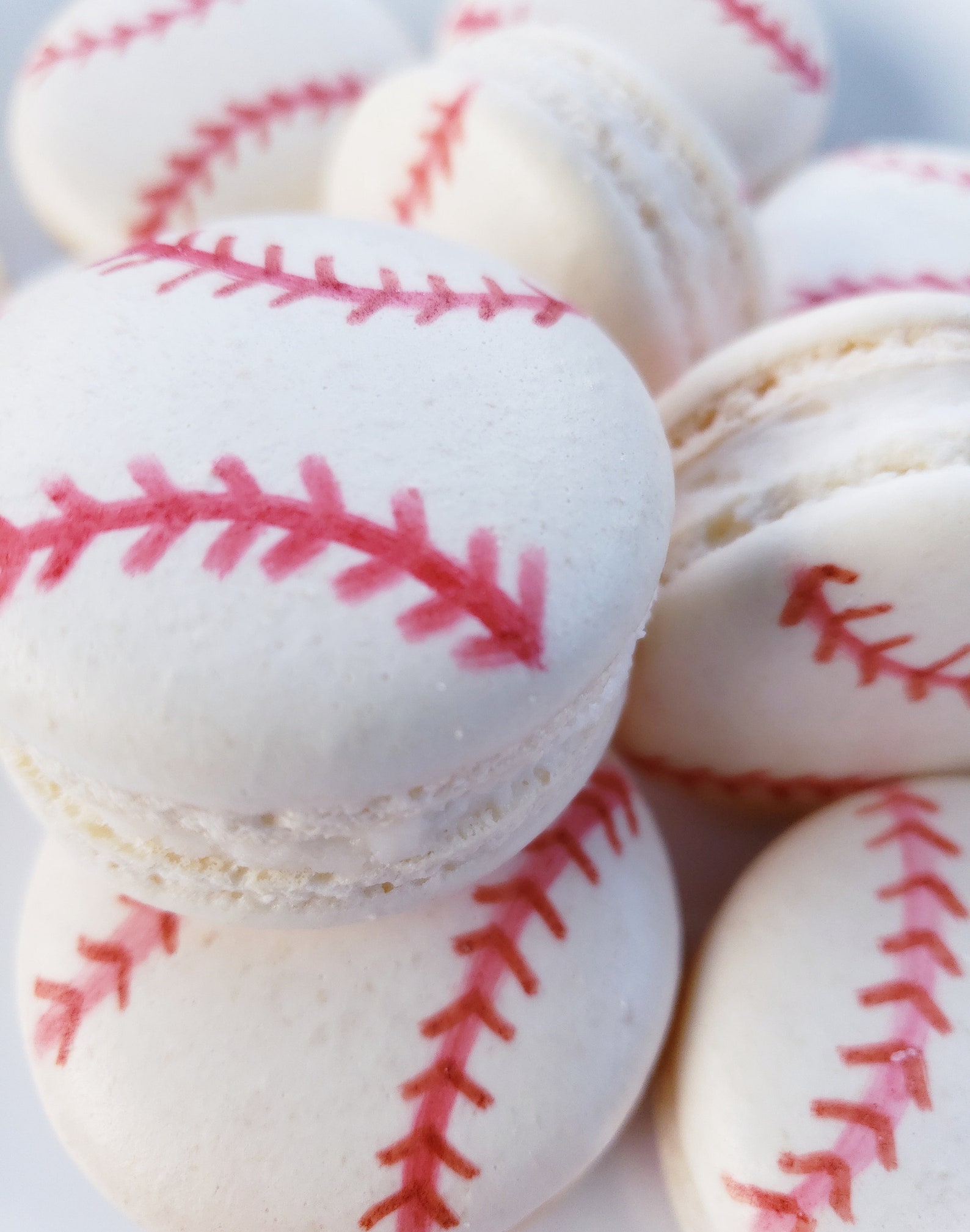 12 Baseball Vanilla French Macarons-sport Ball Cookiesbaby - Etsy