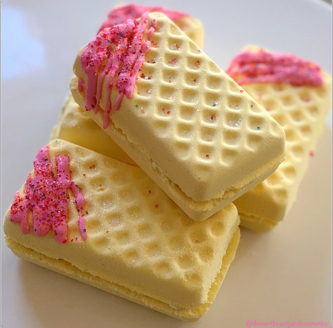 Sugar Wafer Sandwich Cookie Bath Bomb - Etsy