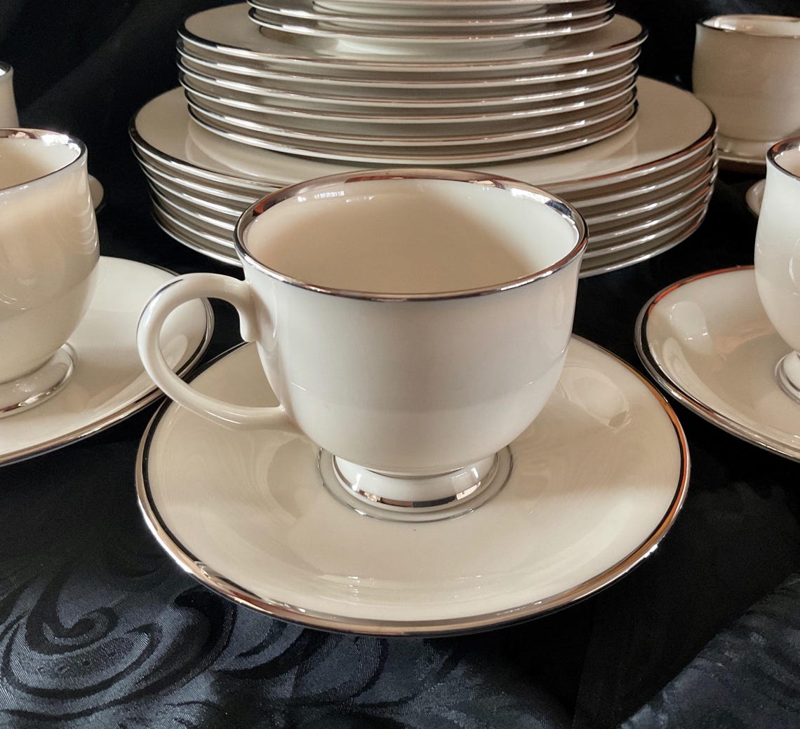 Vintage Lenox Bone China "presidential Montclair Platinum" 36 Piece ...