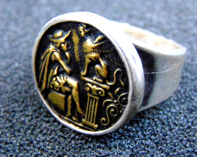 Garnet Sphinx Ring of 14k Gold - Etsy