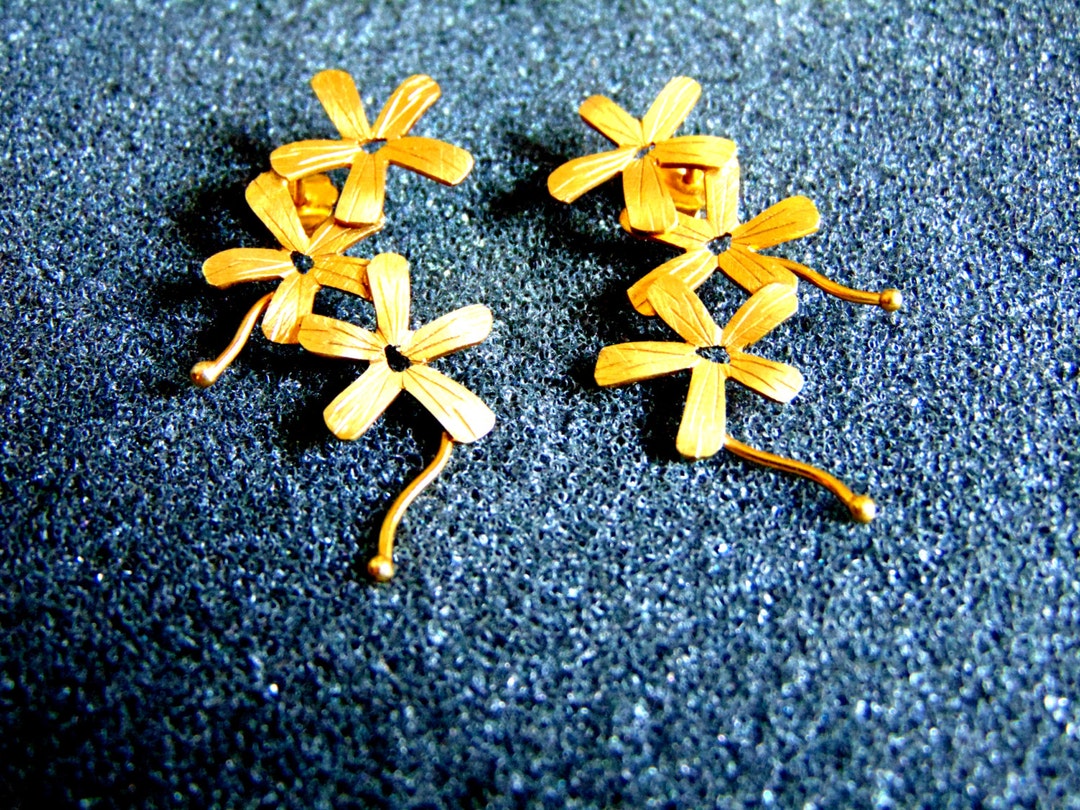 Stunning 18k Gold Flower Earrings-solid Yellow Gold Flower Earrings ...