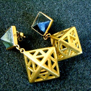 Stunning 18k Gold and Stampstone Scew Back Earrings-gold 750 Gemometric ...