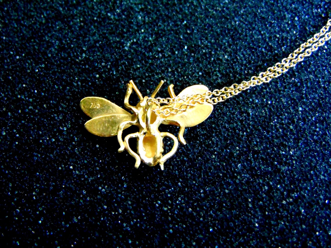 Gold Bee Necklace Bee Pendant Necklace Honey Bee Necklace - Etsy