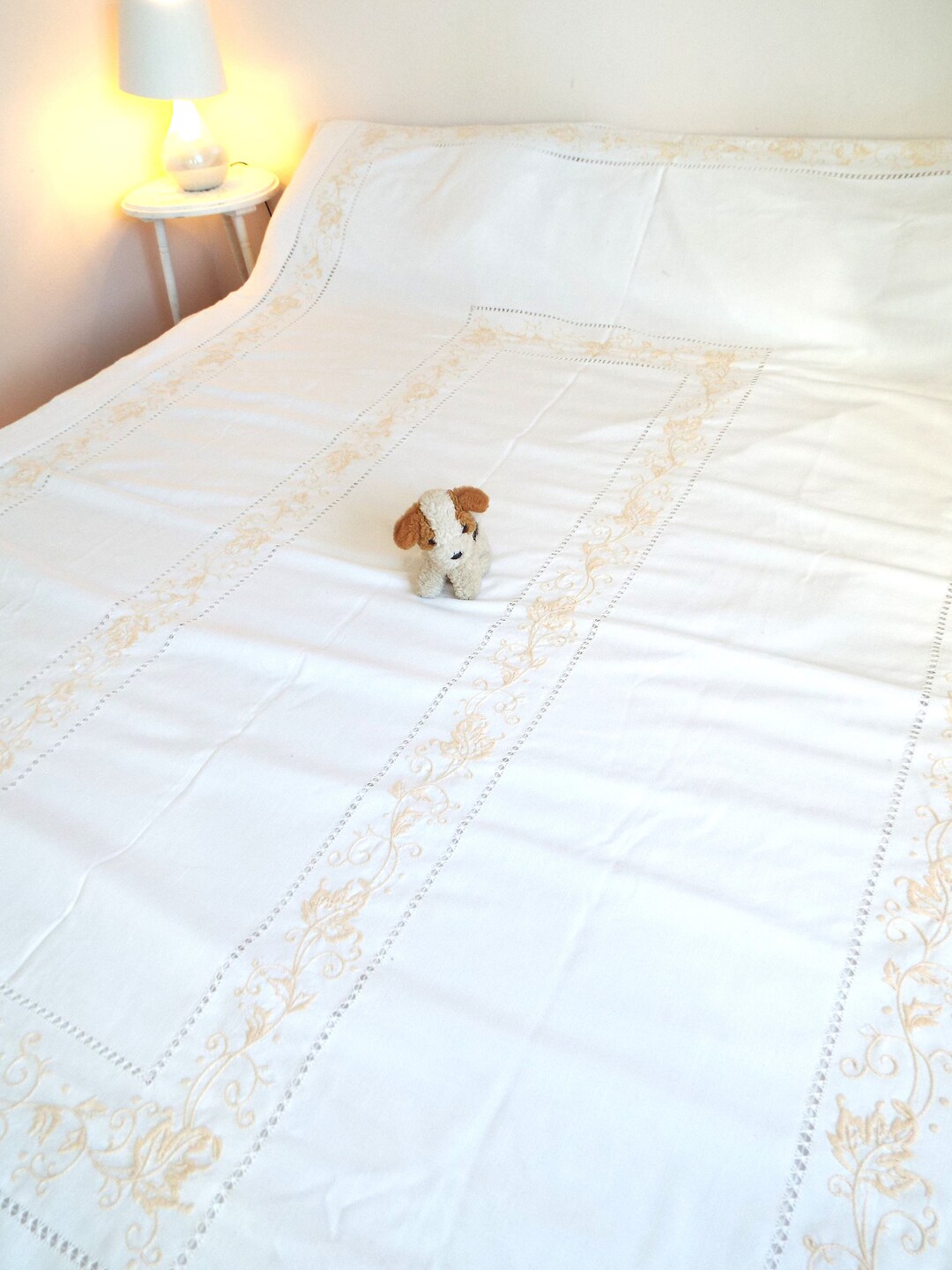 Antique White Cotton Hand Embroidered Double Bedspread or Very Large ...