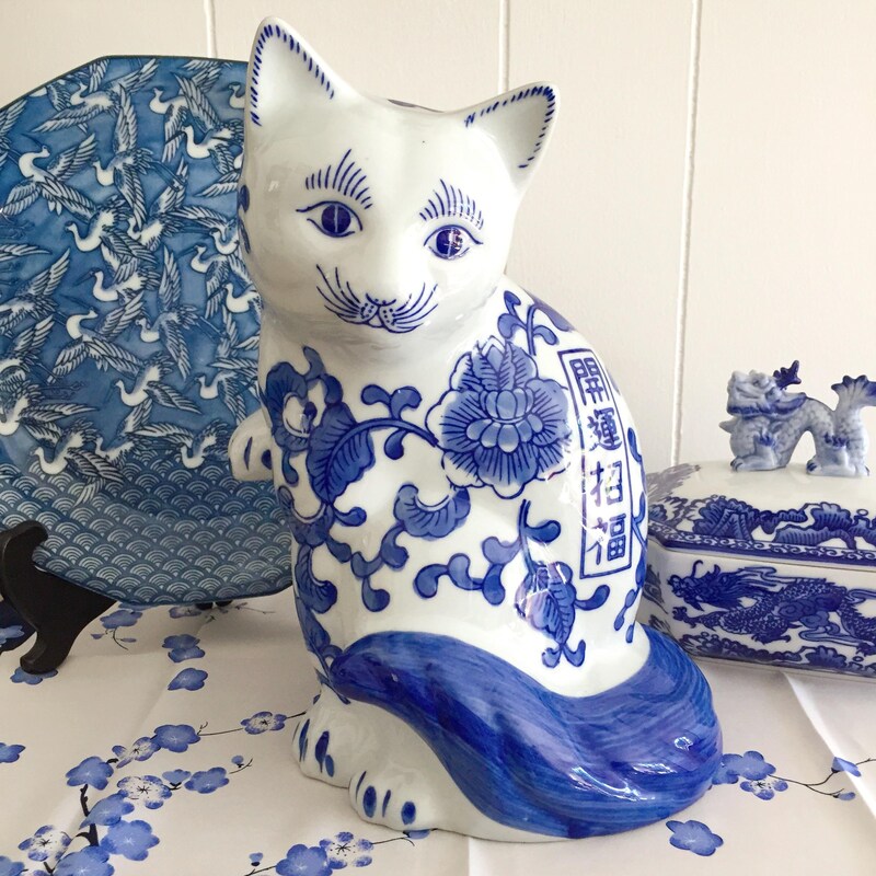 Chinese Cat Figurine - Etsy
