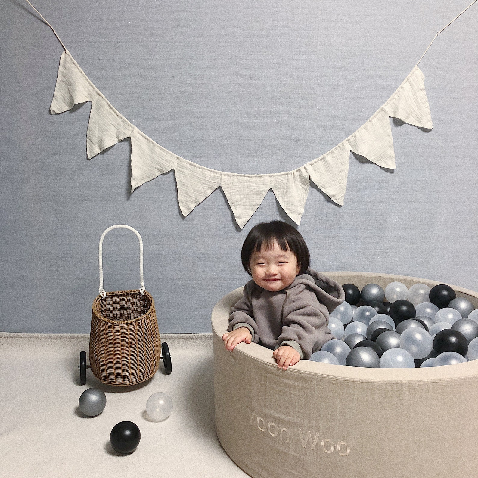 SOABE Modern Beige Fabric Ball Pit Ball Pit Floor Pouf - Etsy