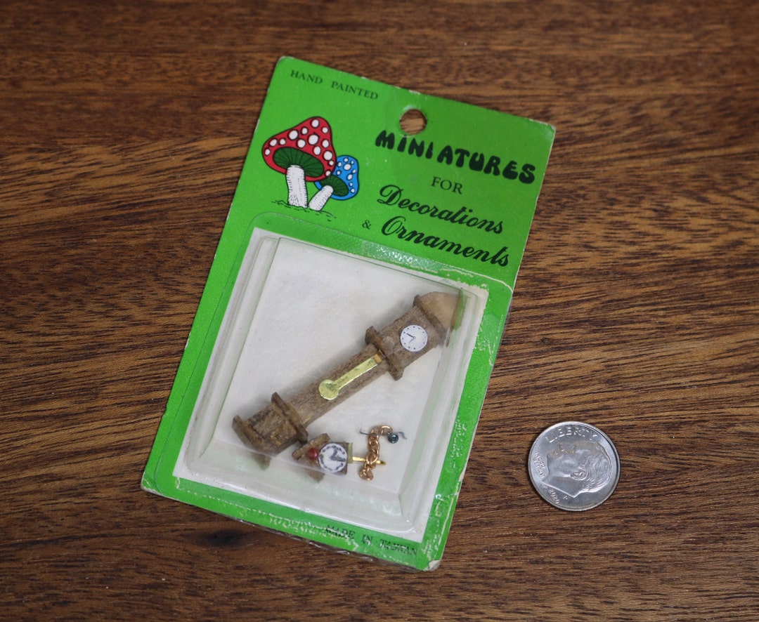 Micro Mini Vintage Dollhouse Furniture Micro Miniature Clock Miniature ...