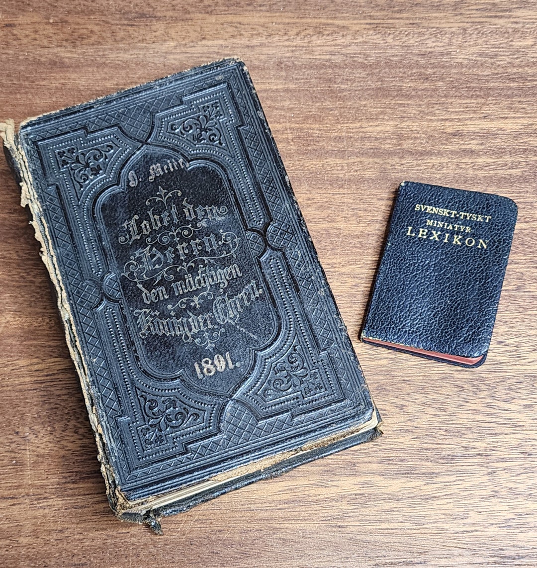 Antique German Books 1891 German Bible & 1914 Miniature Lexikon German ...