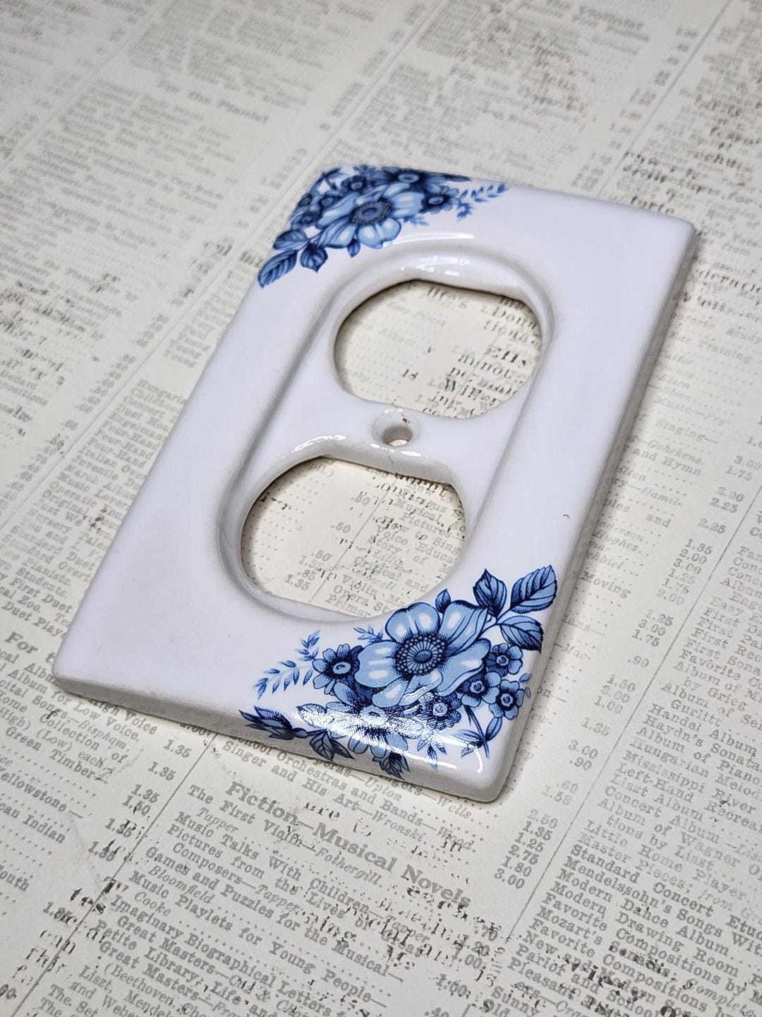 Vintage White and Blue Flower Porcelain Outlet Cover Vintage Blue and ...