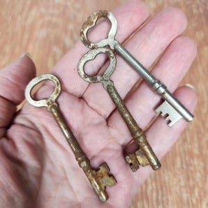 Antique Skeleton Keys Antique Door Keys Corbin Skeleton Key Assorted ...