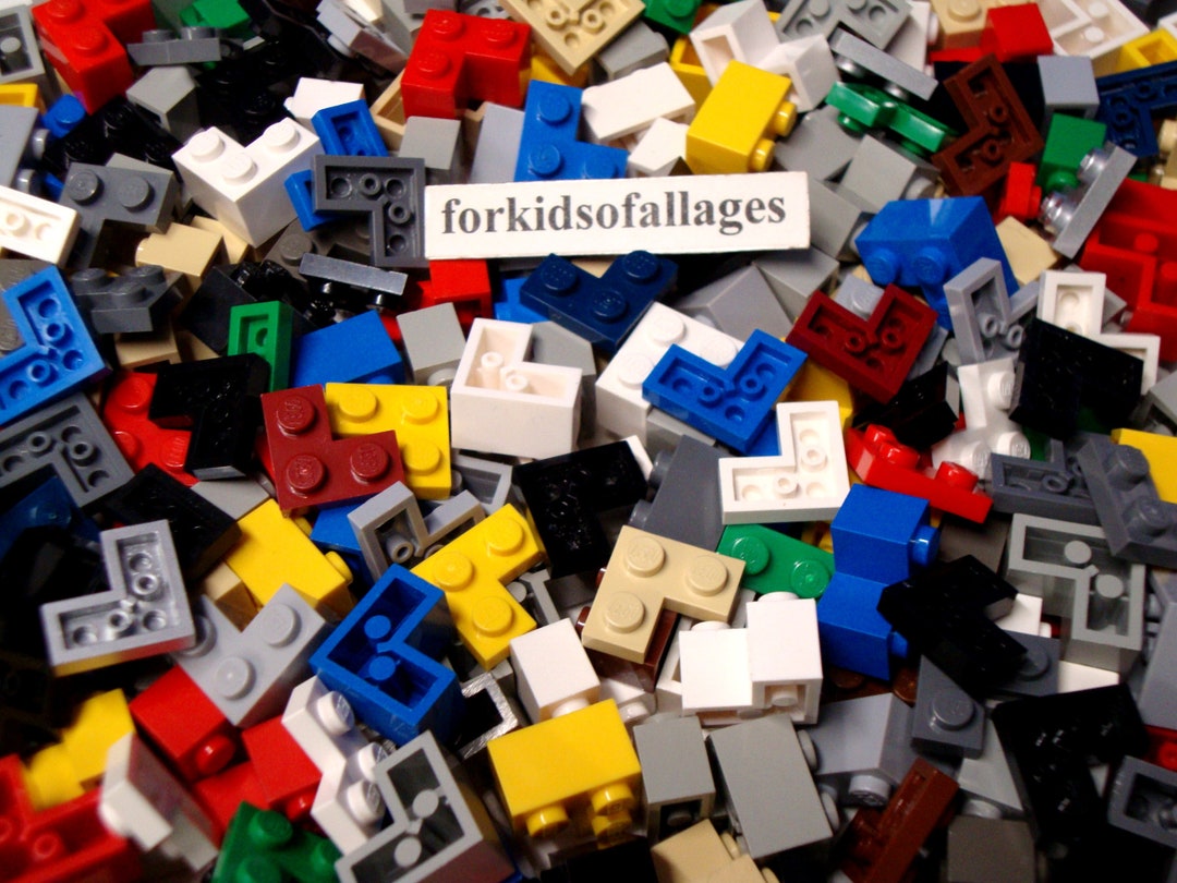 50 Lego 2x2 CORNER BRICKS & PLATES Flats Random Mixed House Castle ...