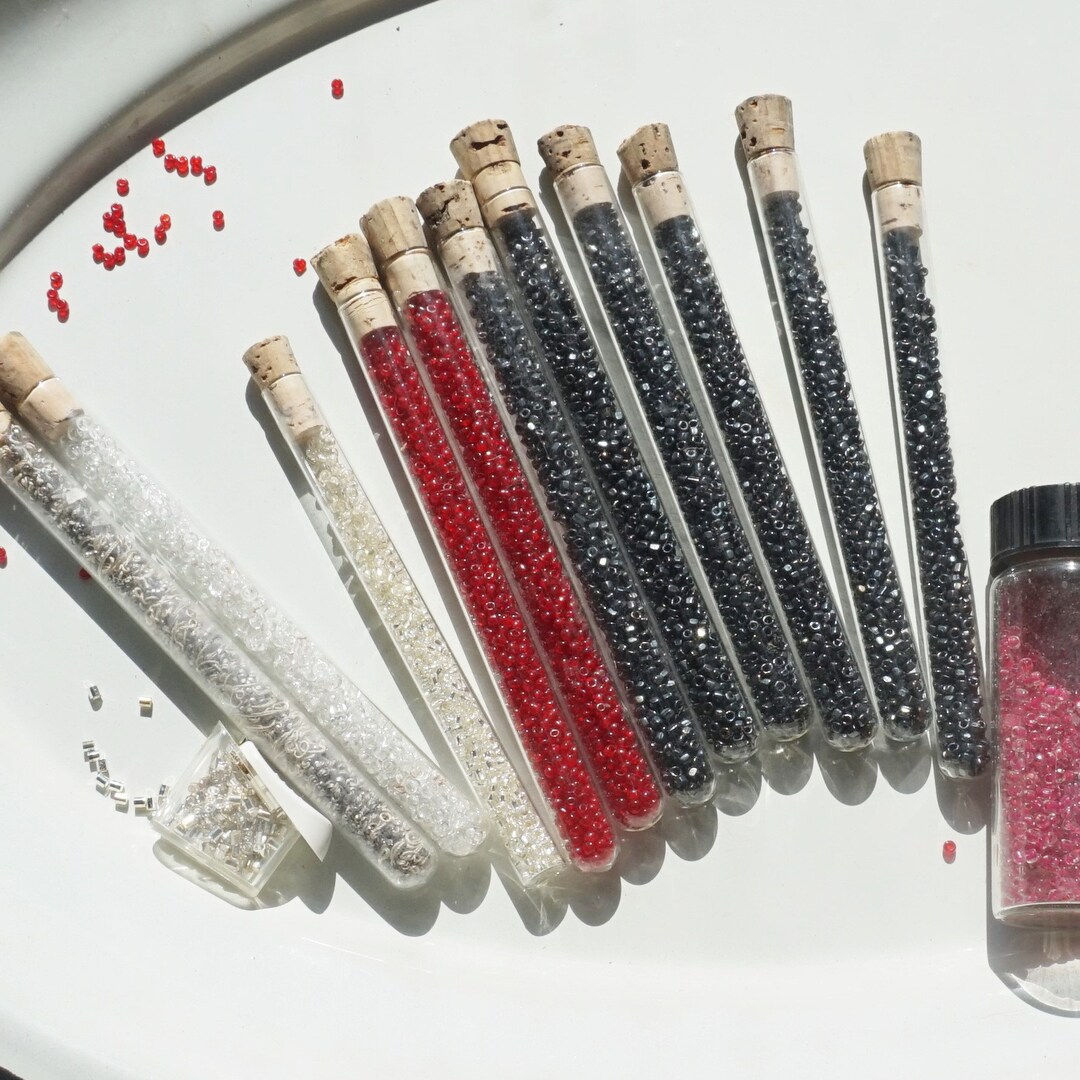 Vintage Beads / Old Collection of Beads / Black Red Silver Glass - Etsy