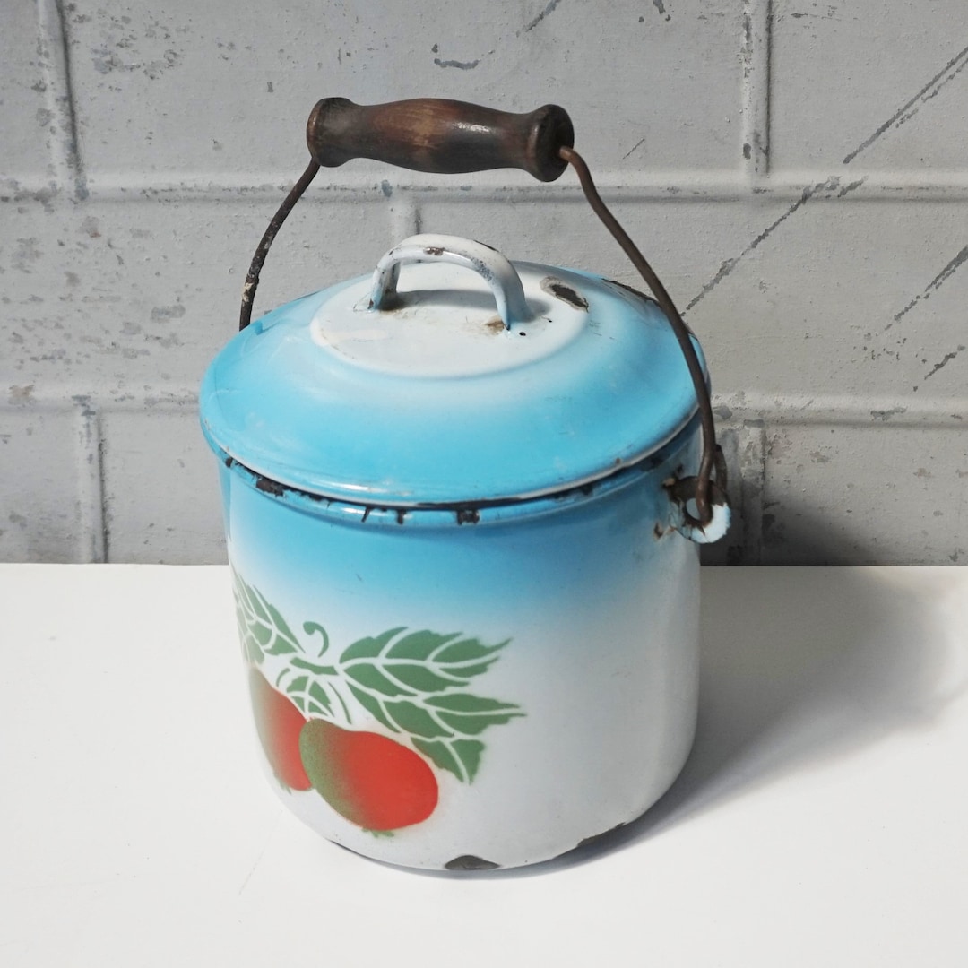 Berry Bucket With Lid / Smallest Enamelware Tin With Matching Lid ...