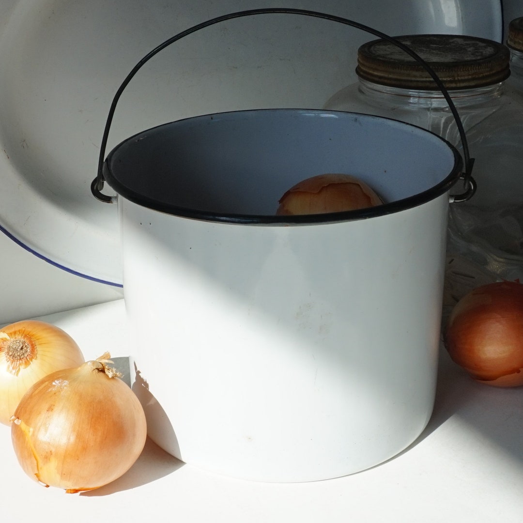 White Enamel Bucket With Black Edge and Handle / Clean Inside - Etsy