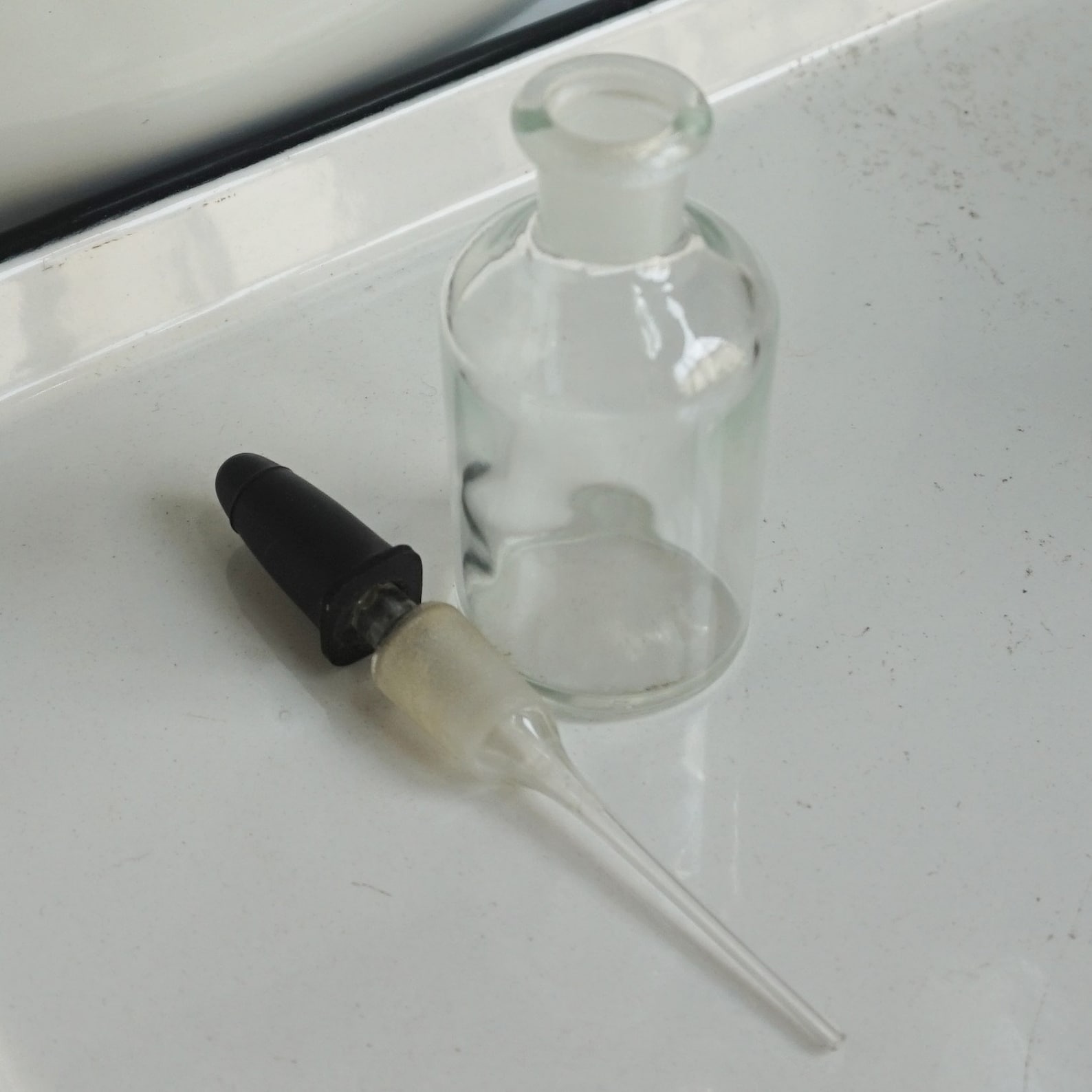 Apothecary Bottle / Dropper Bottle With Ground Glass Stopper / Very Old ...