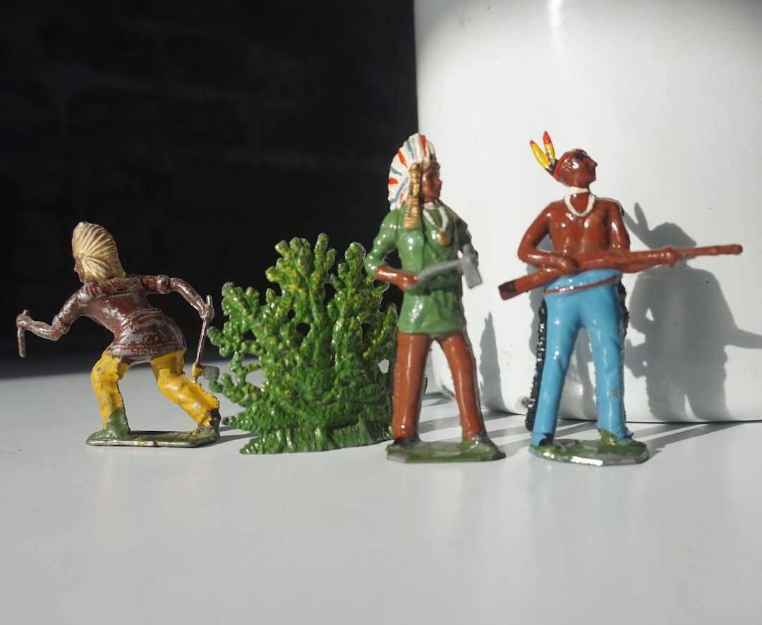 Toy Native American Figures From a Toy Soldier Company / Authentic ...