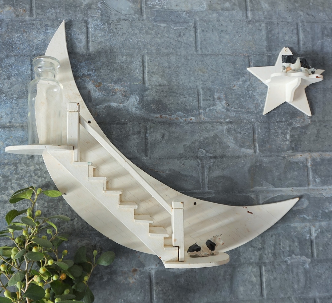 Crescent Moon Shelf With Star / Antique Shop Project From the Past ...