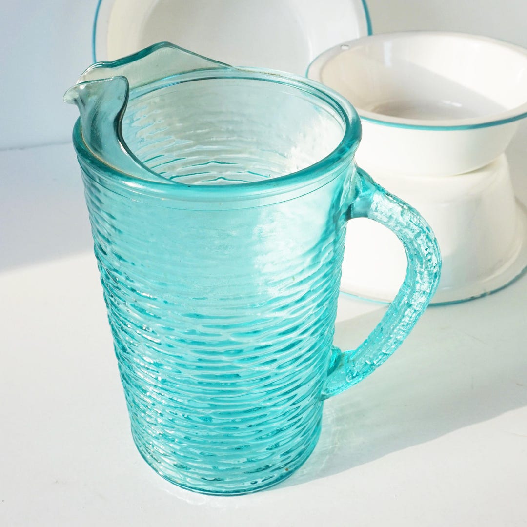 Teal Pitcher From the 1960's / Great Color in a Usable Pitcher - Etsy