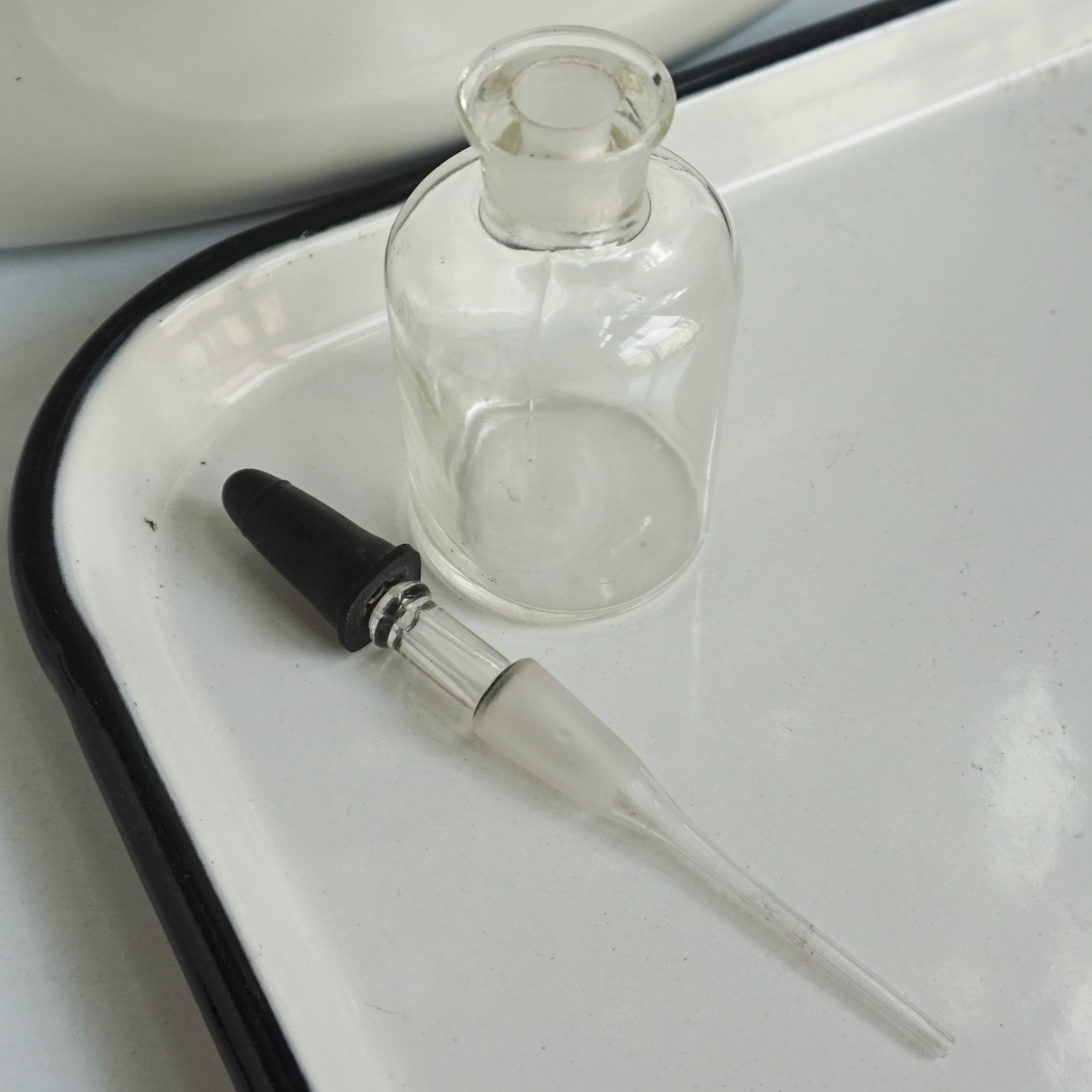 Apothecary Bottle / Dropper Bottle With Ground Glass Stopper / Very Old ...