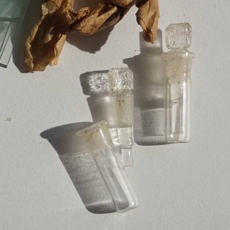 Science / Glass Slides / Vintage Laboratory / Authentic | Etsy