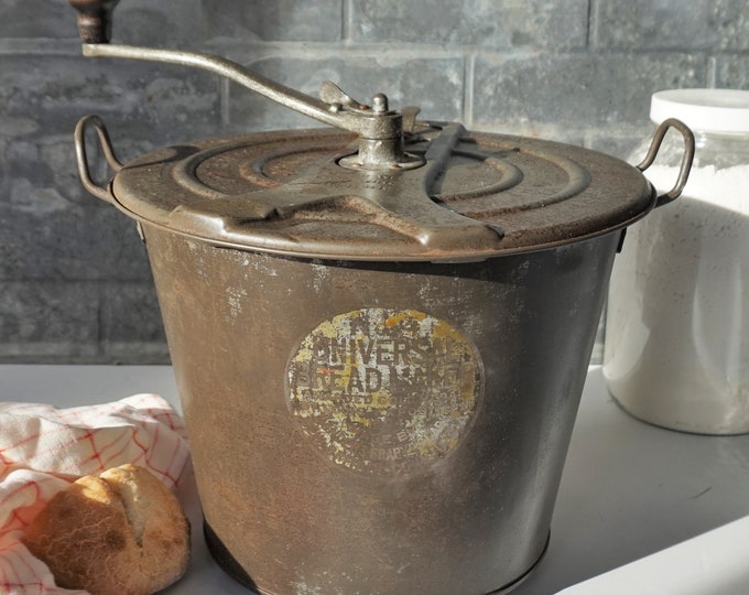 Bread Bucket / Vintage Primitve Bread-making Bucket / Family Size ...