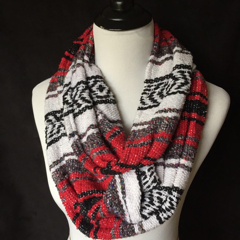 Mexican Blanket Infinity Scarf, Traditional Design. Scarf in a Loop ...