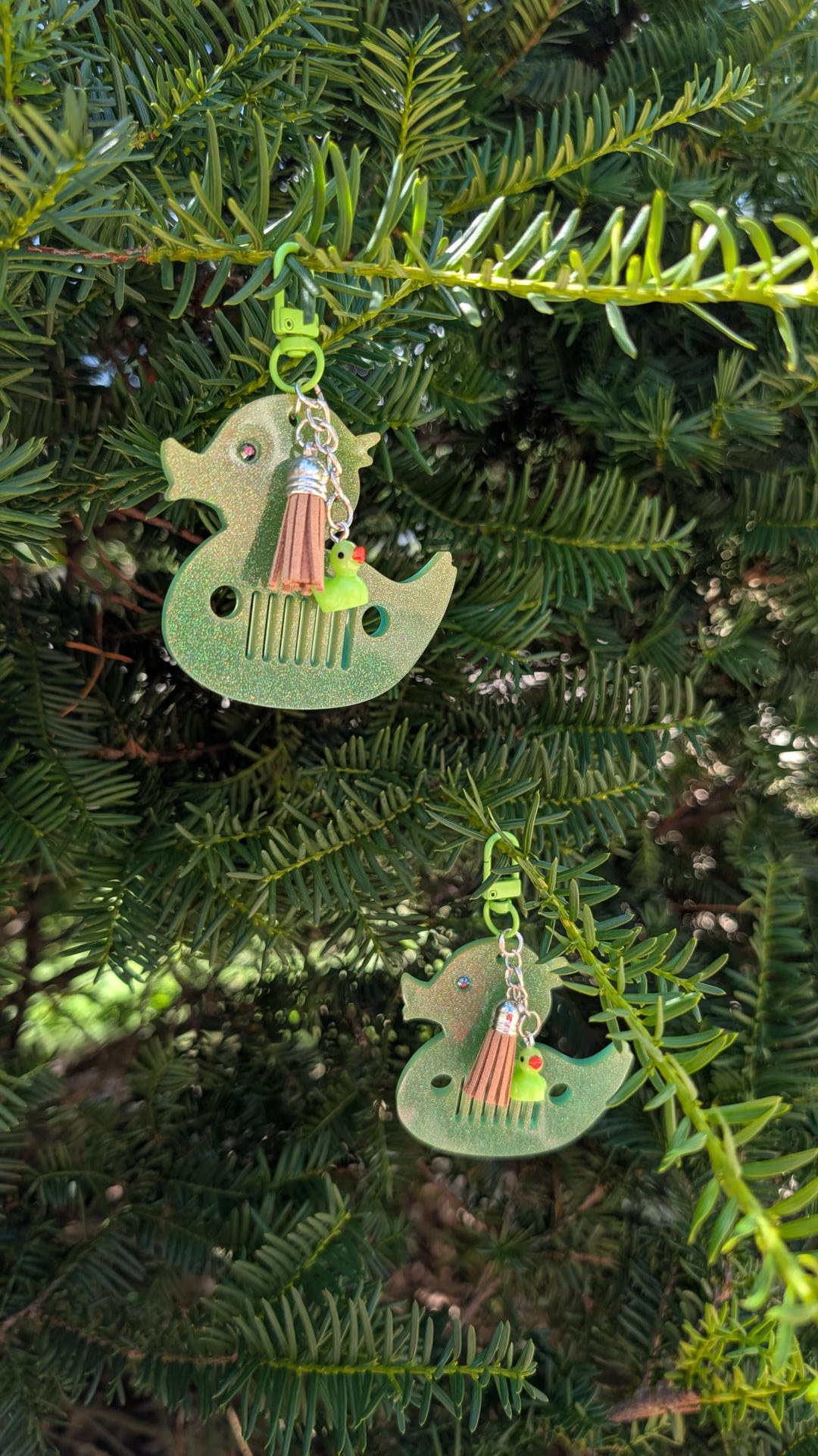 Twin Translucent Sparkly Green (blue & Yellow Layered) Jeep-duck ...
