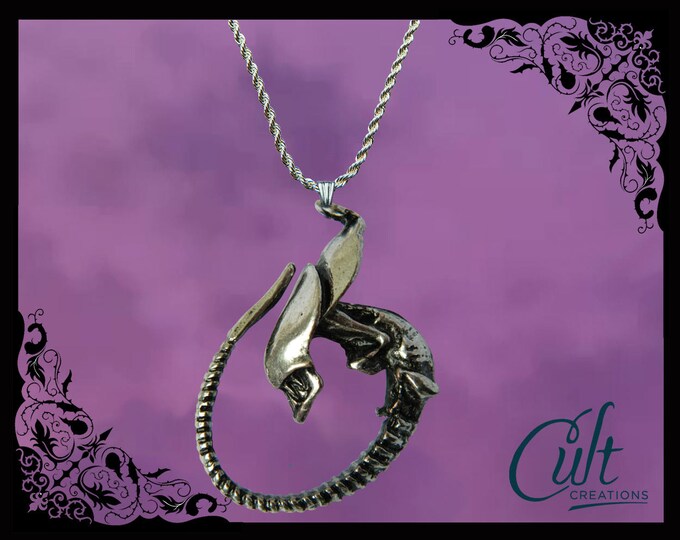 Alien Covenant Sterling Silver / Faux Leather Necklace With Alien ...