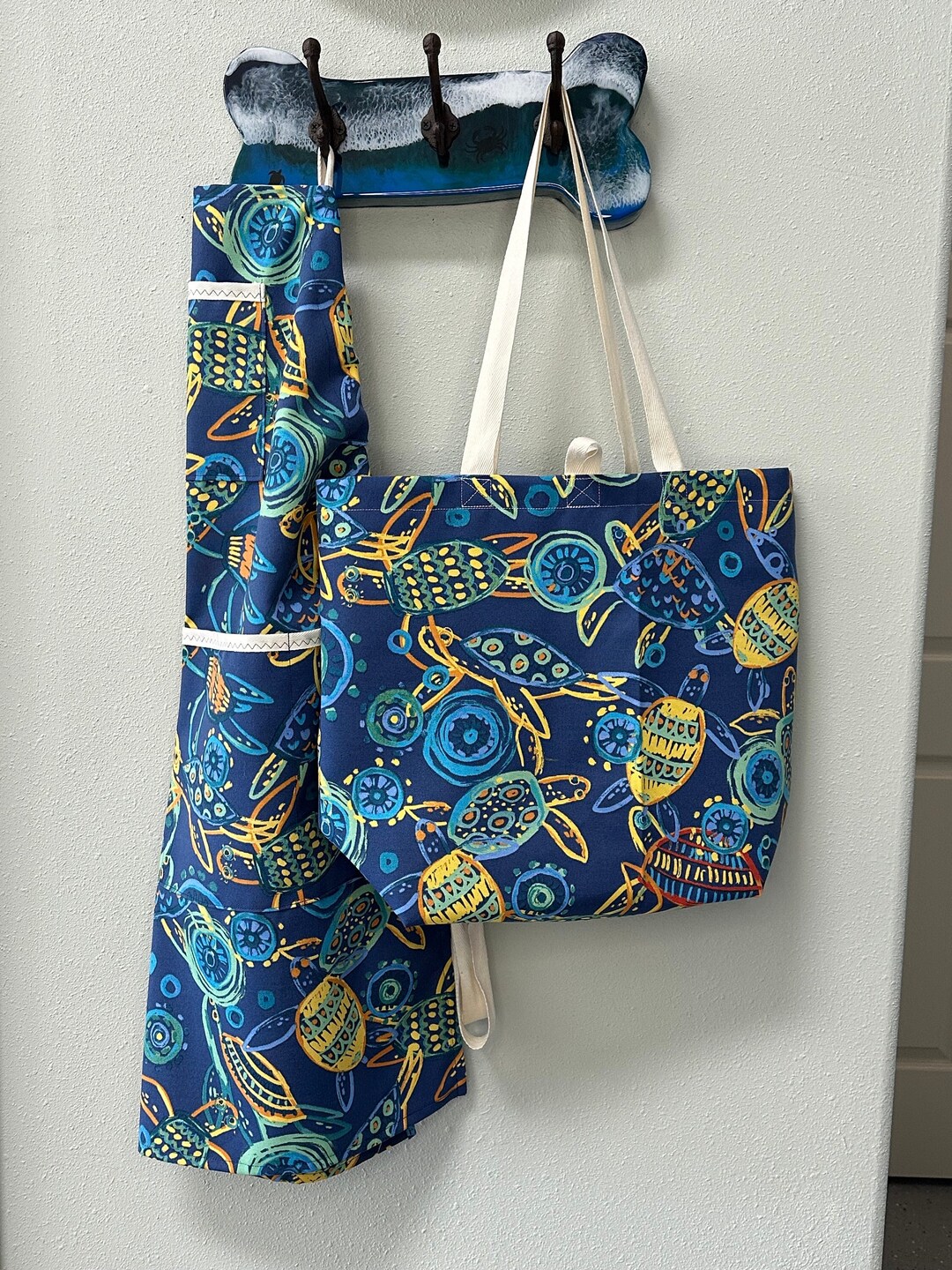 Dog Bone 3-D Ocean Wave Coat Rack, Sea Turtle Hanger, Wall Mounted Coat ...