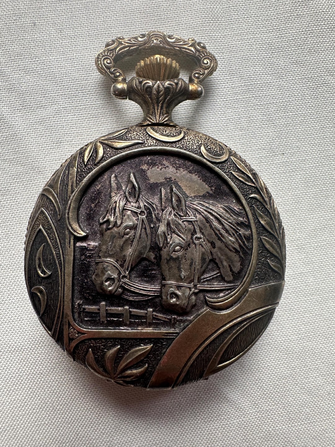 Vintage Horse Equestrian Pocket Watch Gold Toned Metal Nicolet Quartz ...