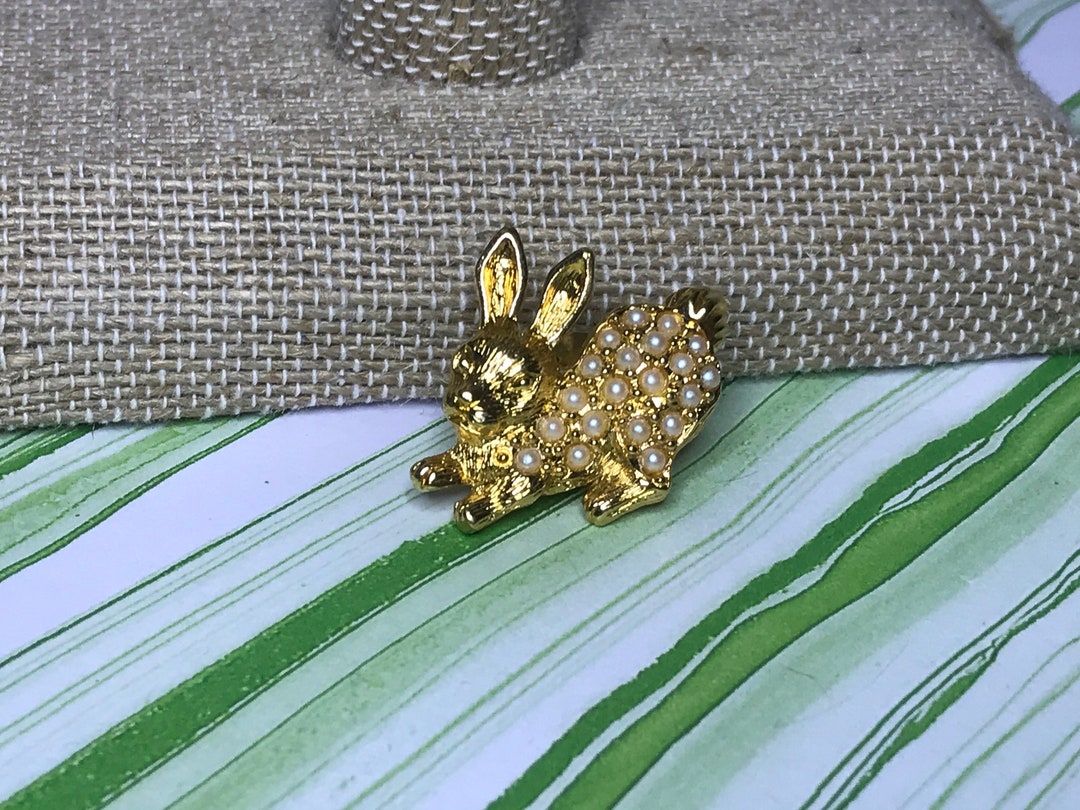 Gold Toned Metal Pearl Bunny Rabbit Pin - Vintage Bunny Rabbit Pin With ...