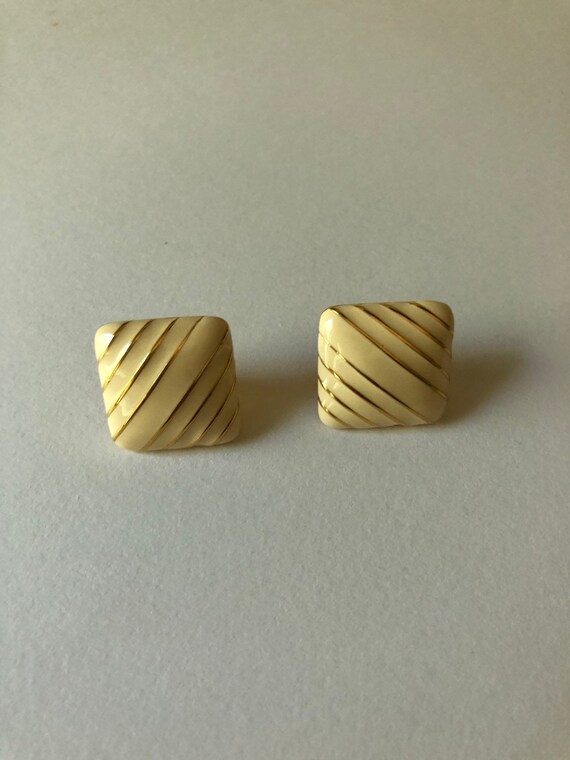 Gold Toned Metal Off White Enamel Square Earrings Vin… - Gem