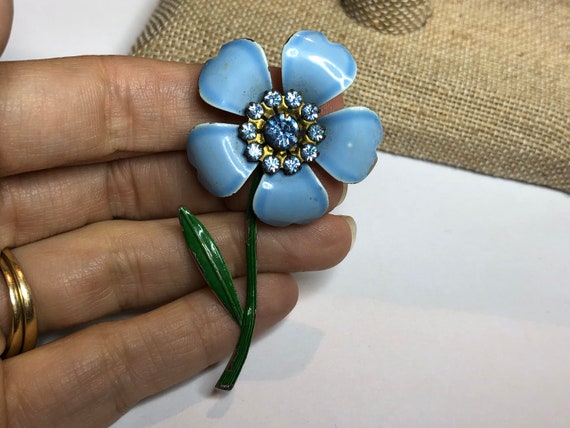 Blue Flower Brooch with Rhinestone Center Vintage 196… - Gem