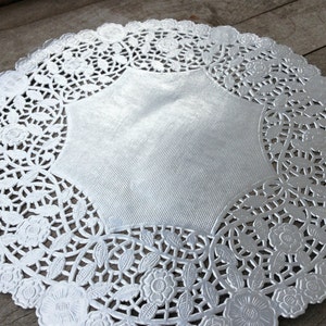 30/35/40/45 - 12" Silver Doily | Charger Plate | Metalic Lace Doily ...