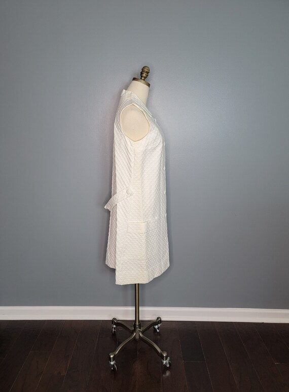 1960s White Dress Textured Polyester Mod Dress - Gem