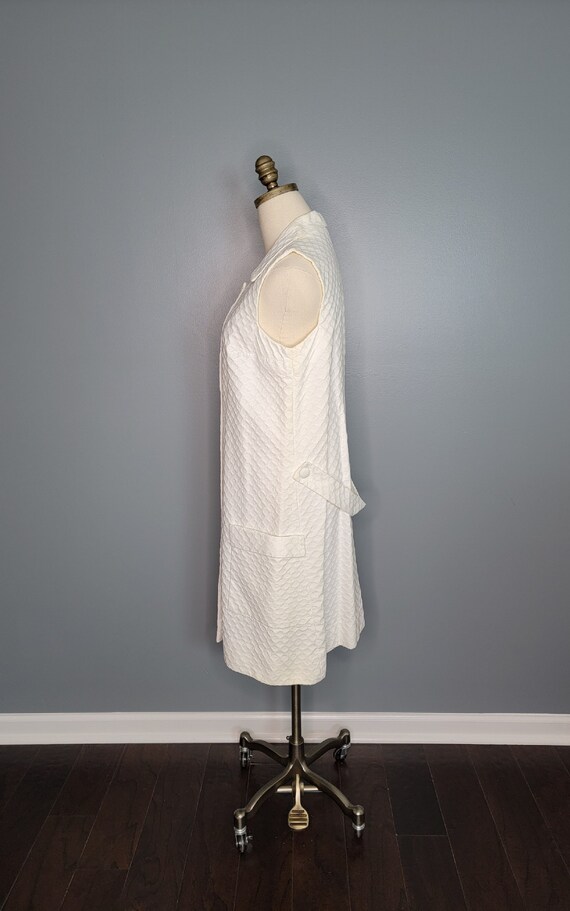 1960s White Dress Textured Polyester Mod Dress - Gem