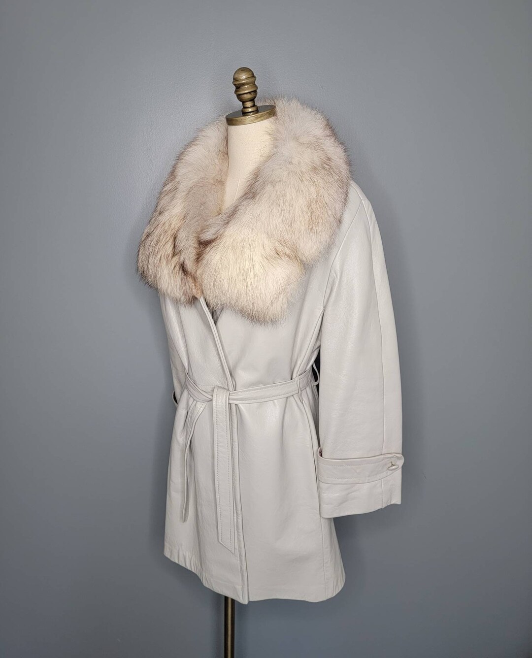 70s Fox Fur Trimmed Gray Leather Coat Kisbers Dan Di Modes - Etsy