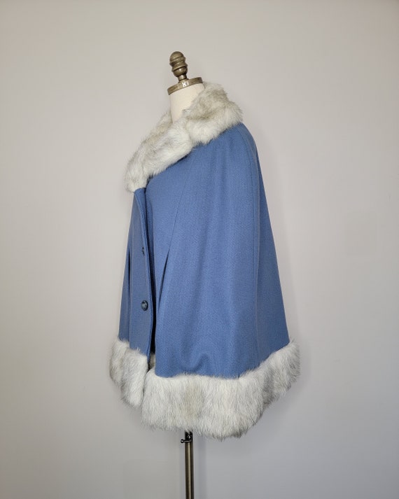 1960s Betty Rose Blue Cape with Faux Fur Trim - Gem