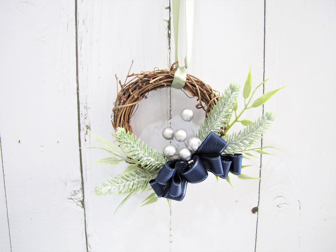 Mini Window Wreath, Rattan Wreath, Small Christmas Wreath, Artificial ...