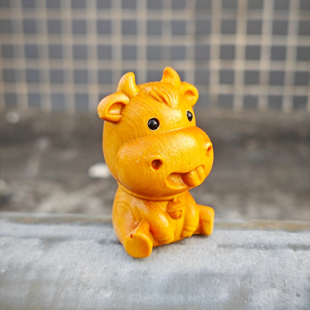 Cute Wooden Sitting Cow,wooden Cow Sculpture,wooden Cow,table ...