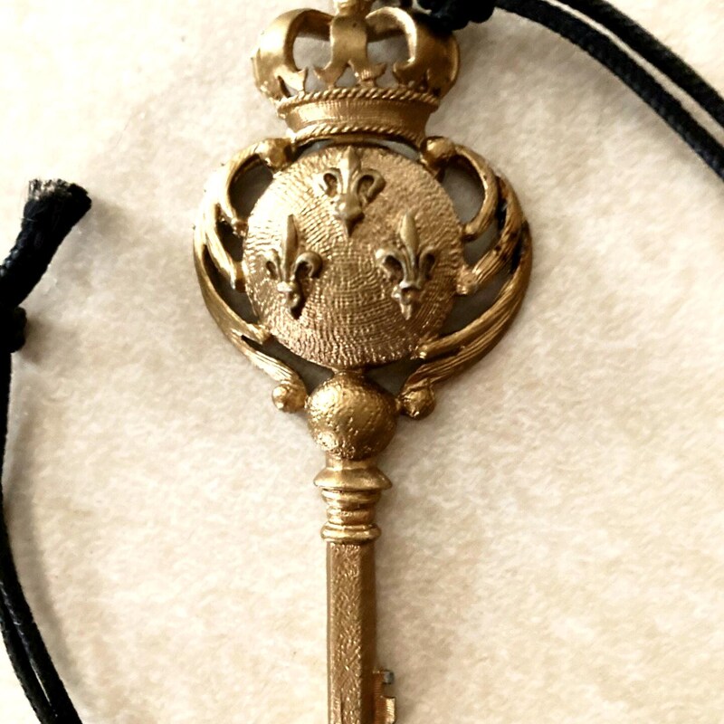 Crown Key Necklace - Etsy