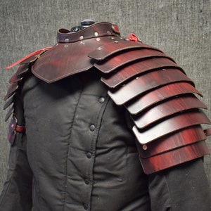 Shoulder Armor Style 4 - Etsy