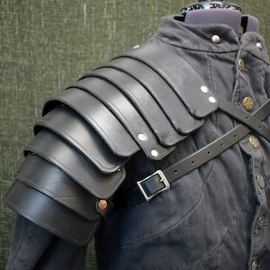 Shoulder Armor Style 4 - Etsy